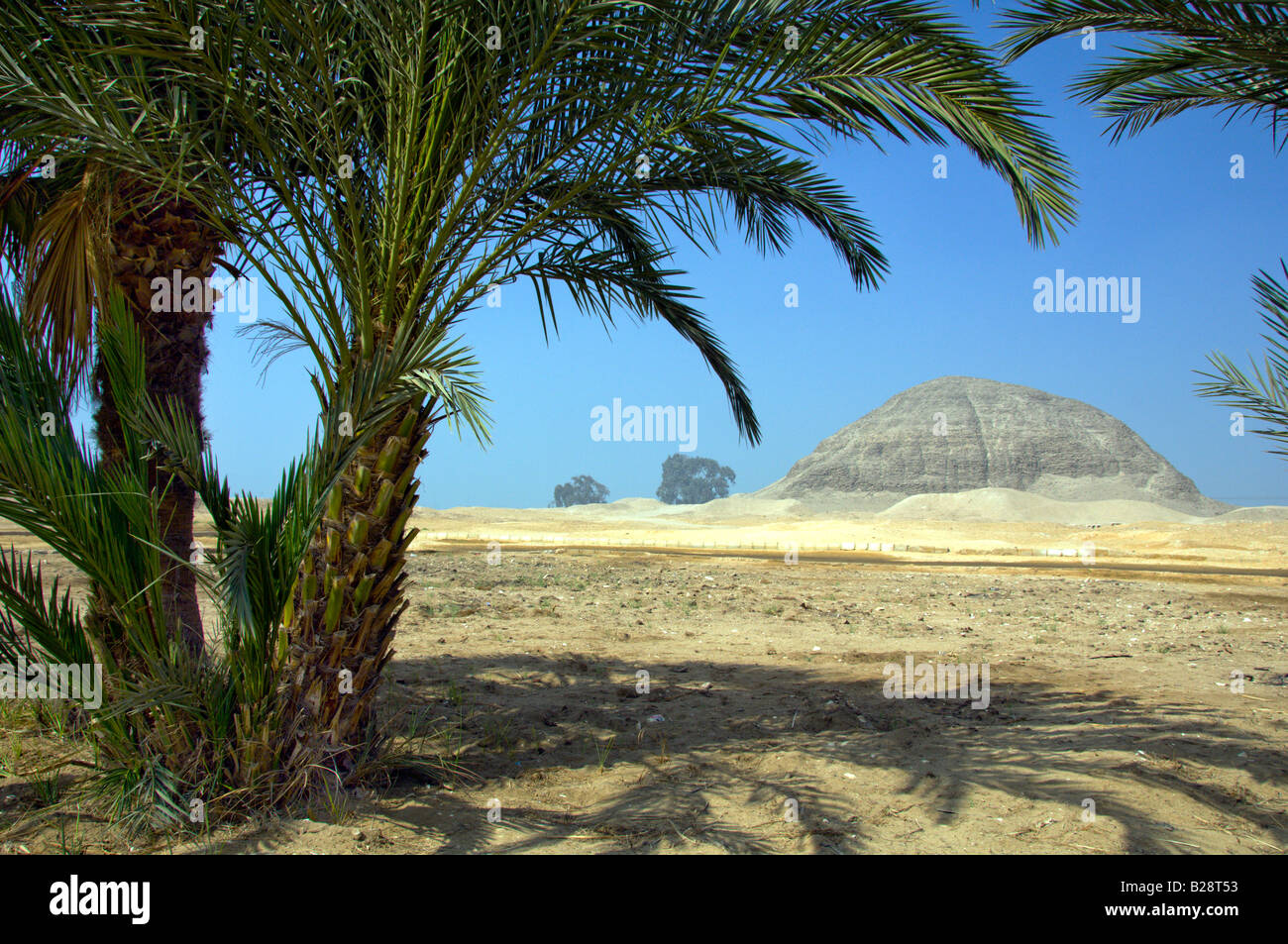 Fayoum pyramid hi-res stock photography and images - Alamy