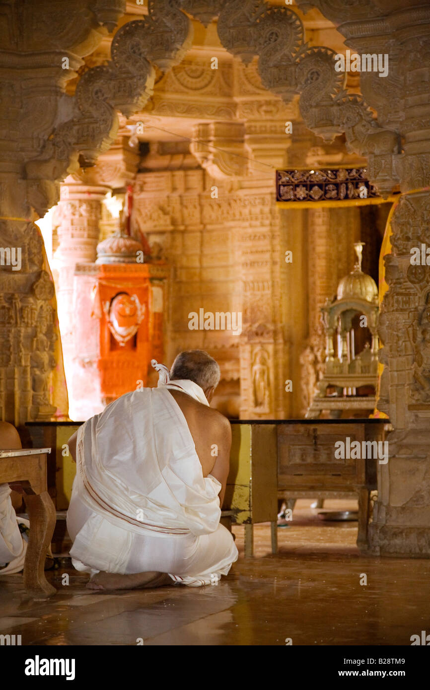 Jainism People Praying