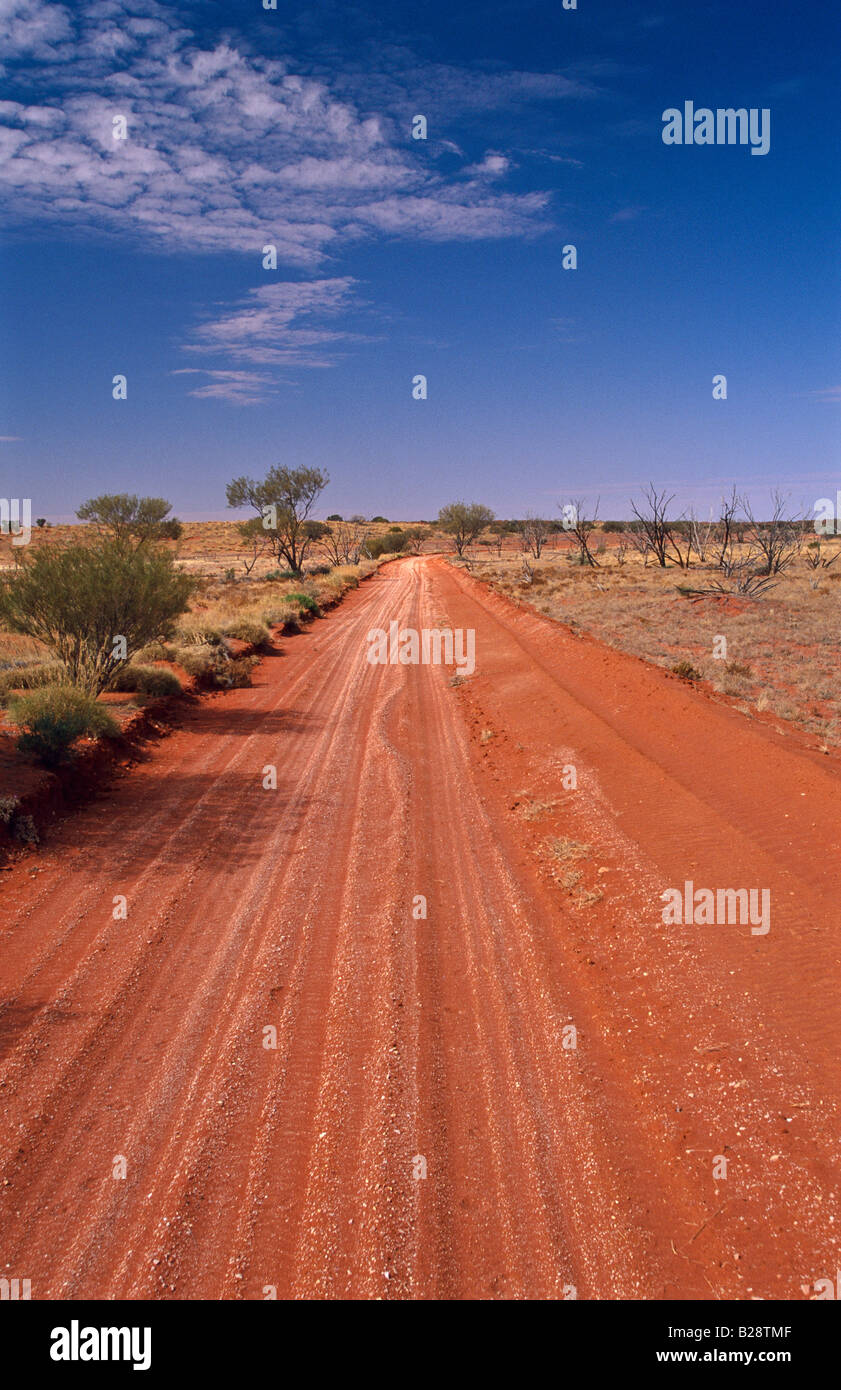 Desert lonely horizon nobody road vanishing point hi-res stock ...
