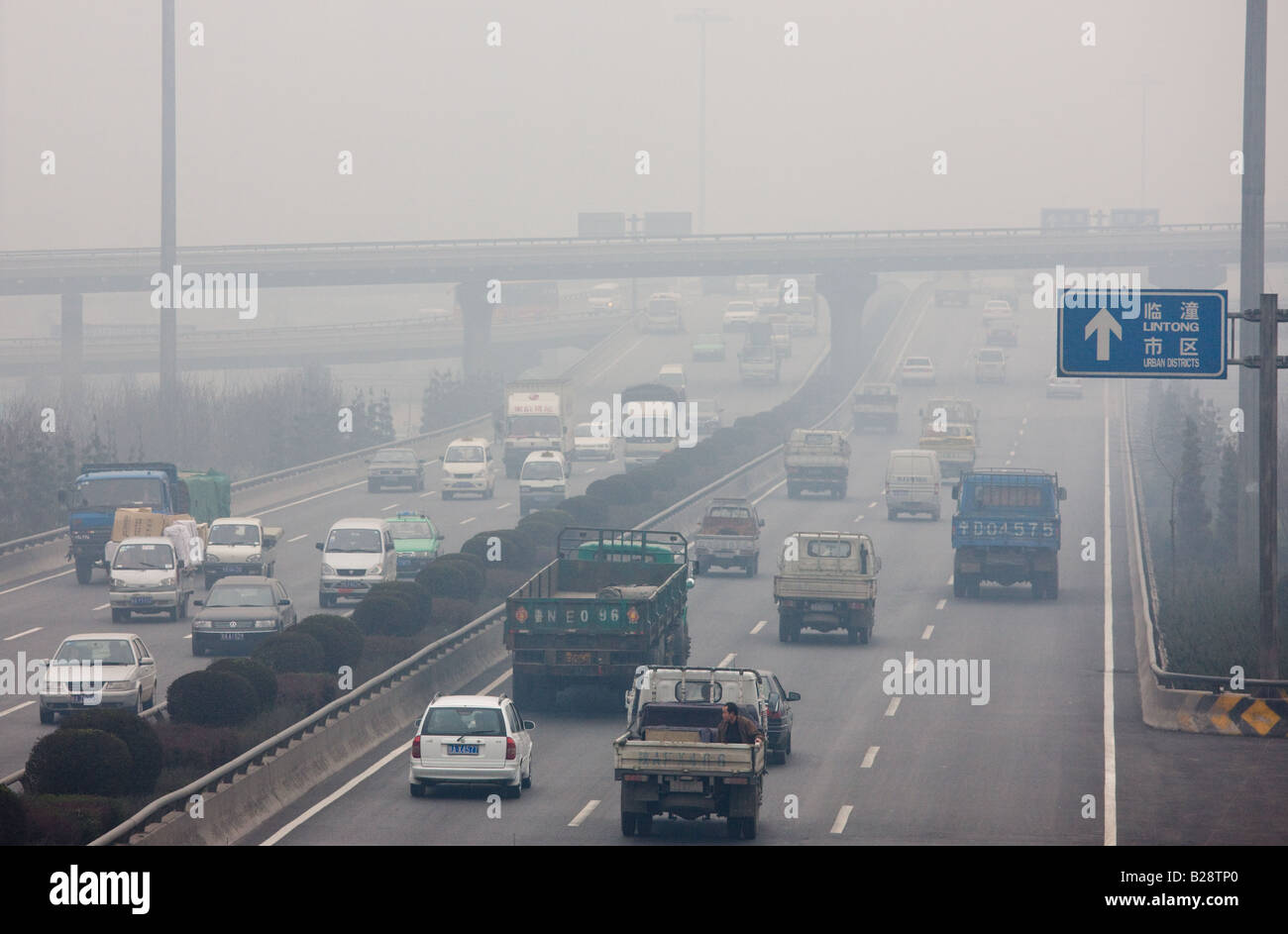 Traffic pollution hi-res stock photography and images - Alamy