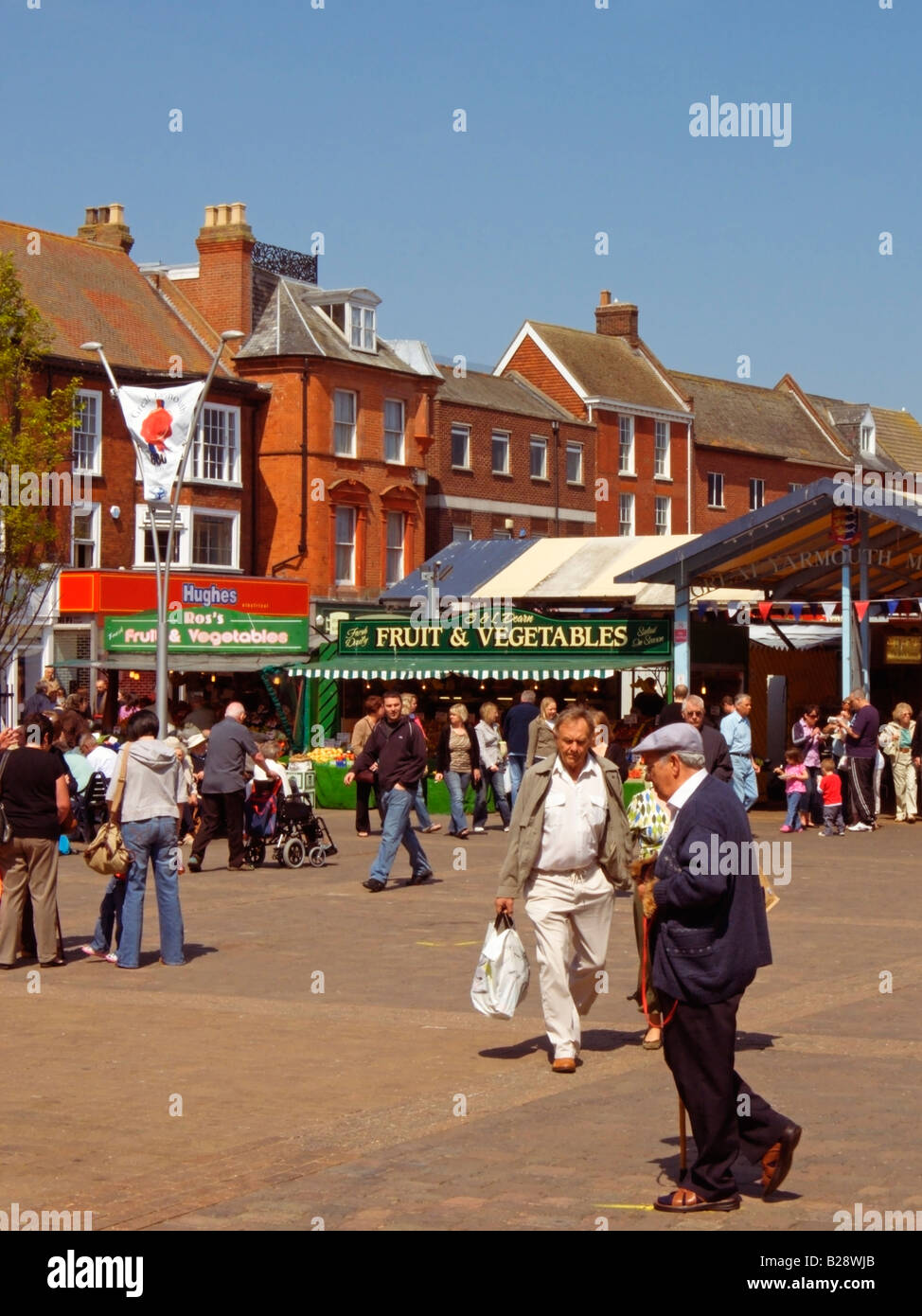 Typical Busy Town Centre and Market Square Scene Great Yarmouth Norfolk ...