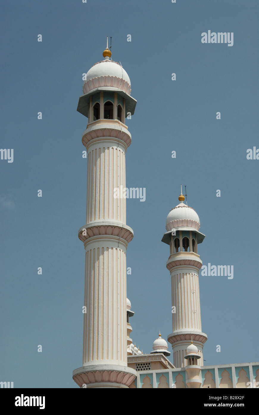 Mosque minar hi-res stock photography and images - Alamy