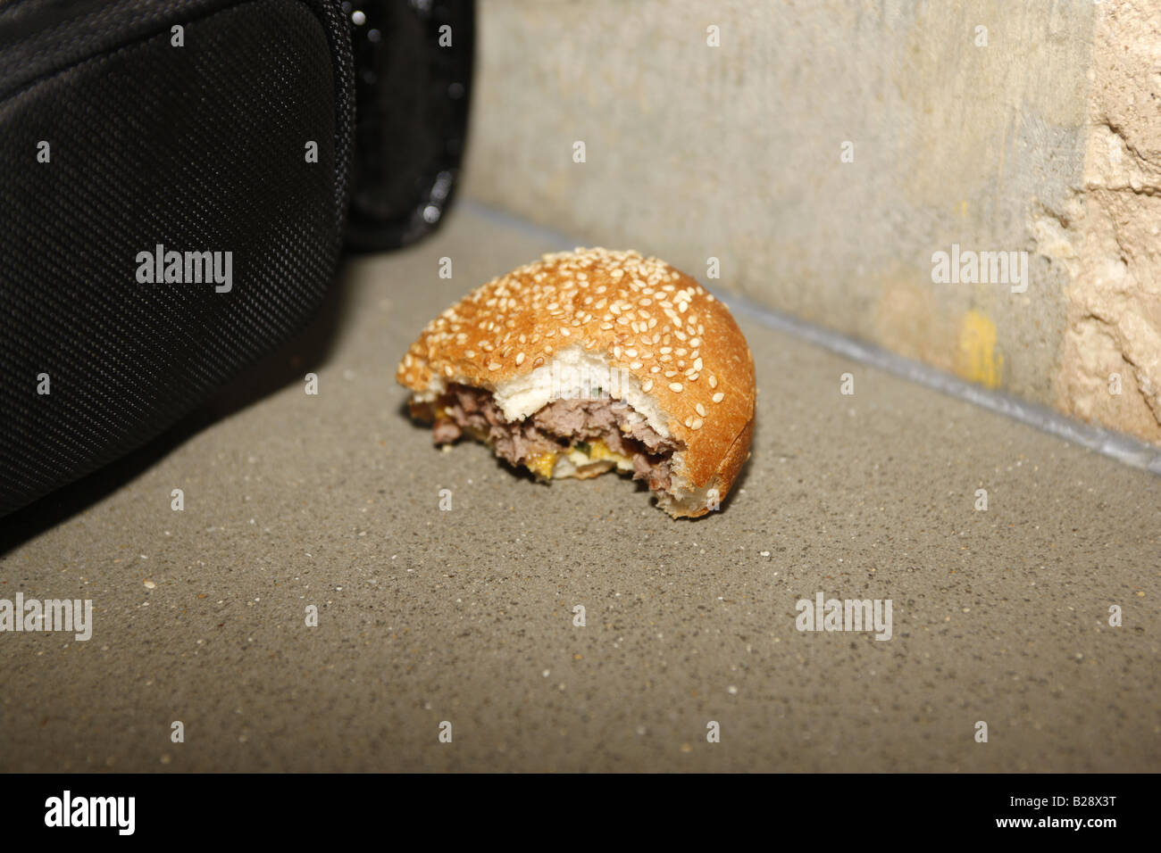 Half Eaten Hamburger Stock Photo Alamy half-eaten-hamburger-stock-photo-alamy