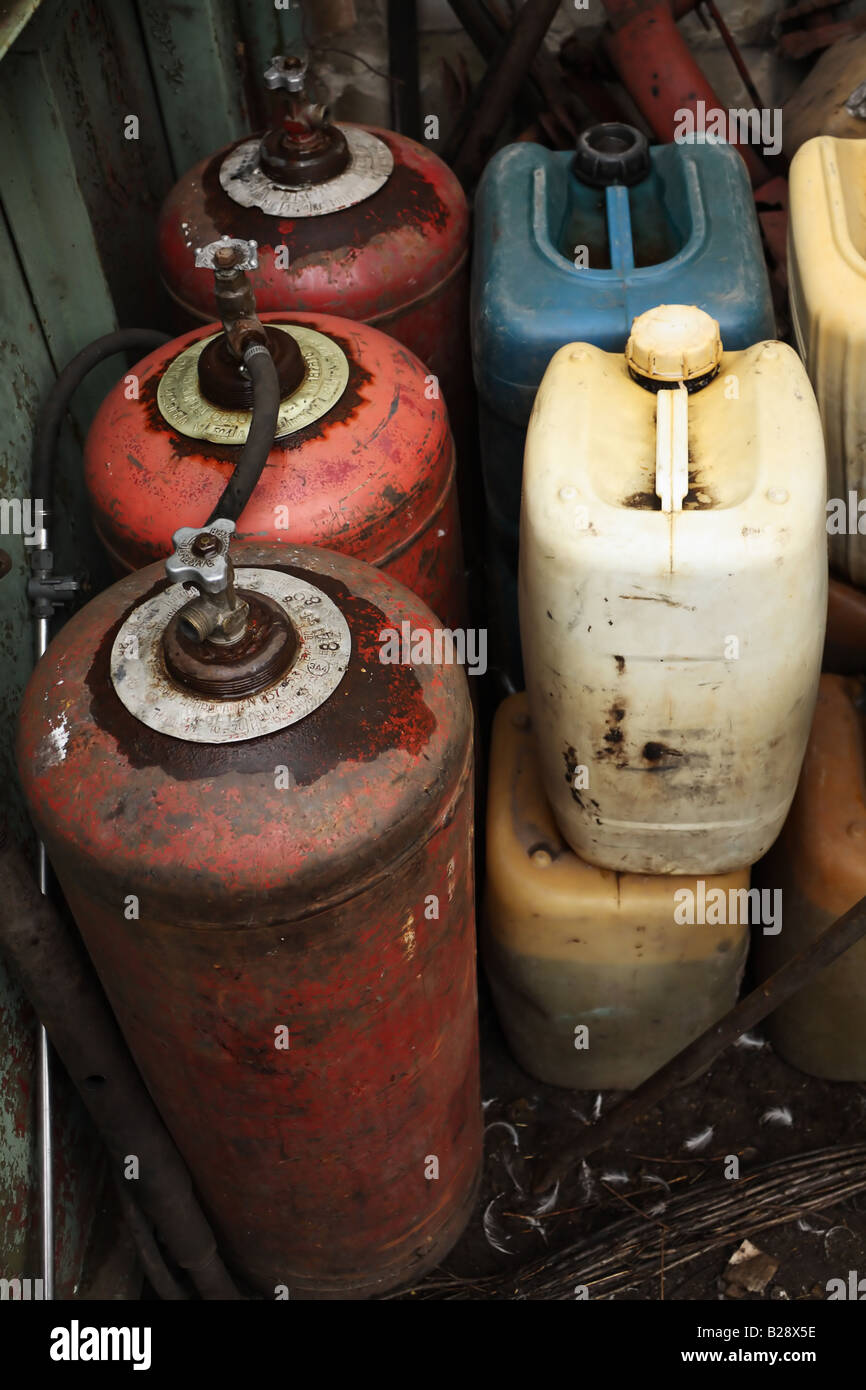 Empty gas cylinders hi-res stock photography and images - Alamy