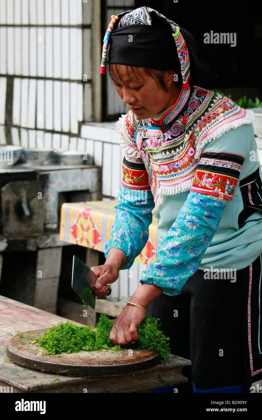 Yi woman at a market near Yuanyang, Yunnan, China Stock Photo - Alamy