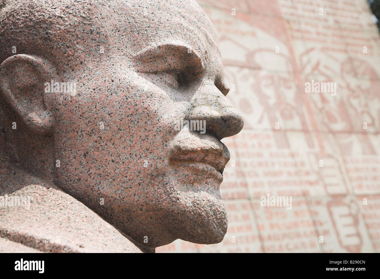 Statue vladimir lenin russia hi-res stock photography and images - Alamy