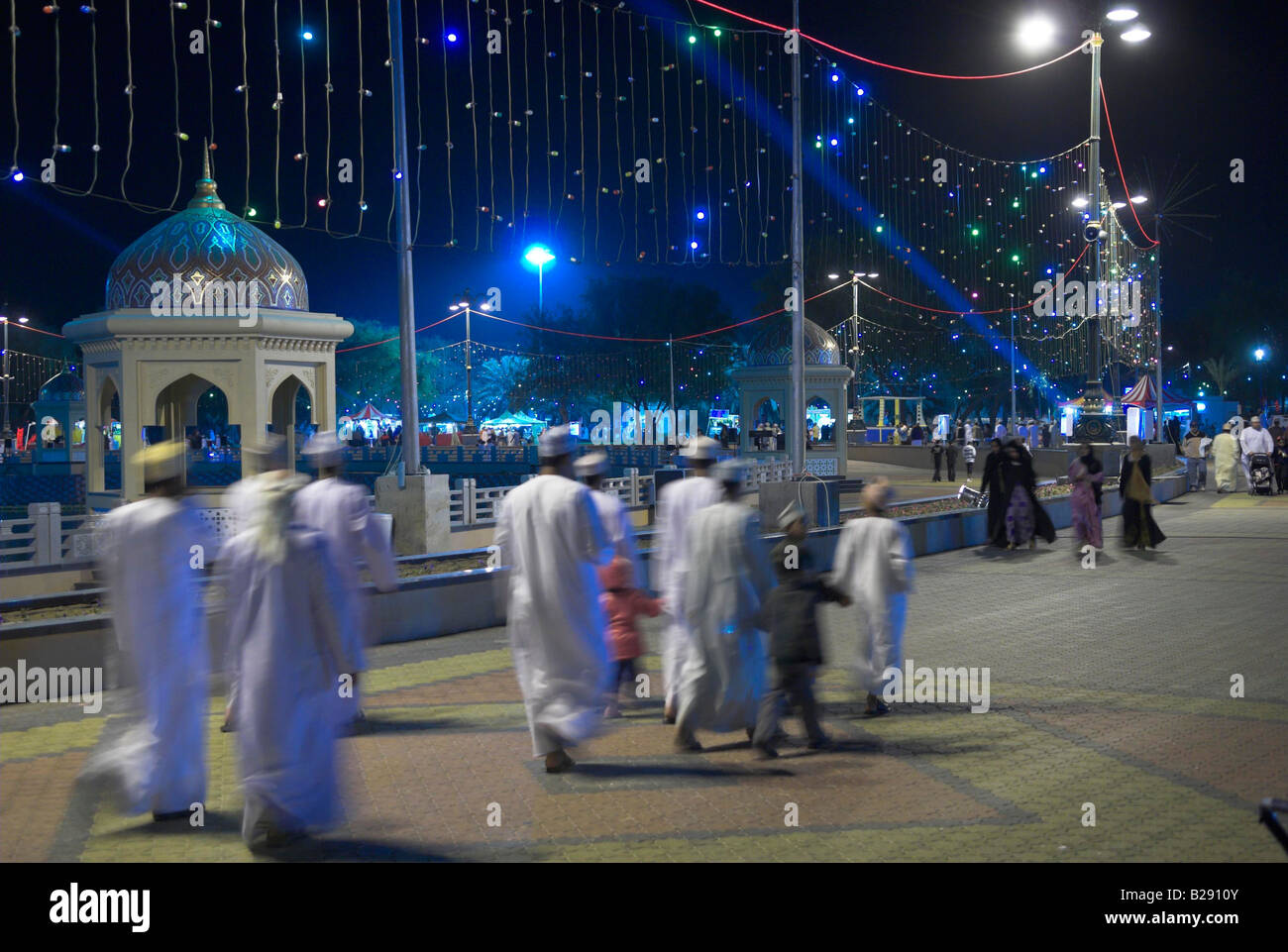 Oman muscat women hi-res stock photography and images - Alamy