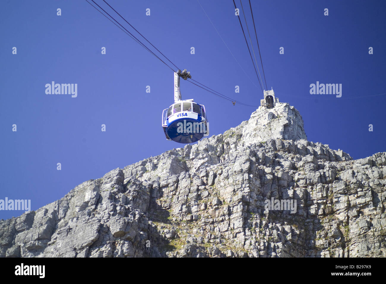Cape town table mountain south africa date hi-res stock photography and ...