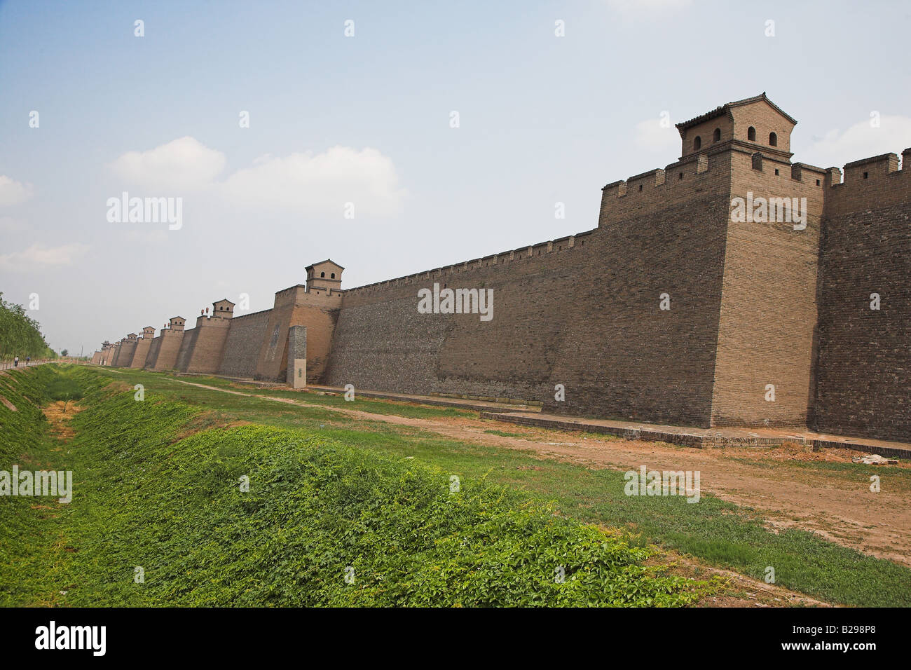 Pingyao ancient city walls hi-res stock photography and images - Alamy