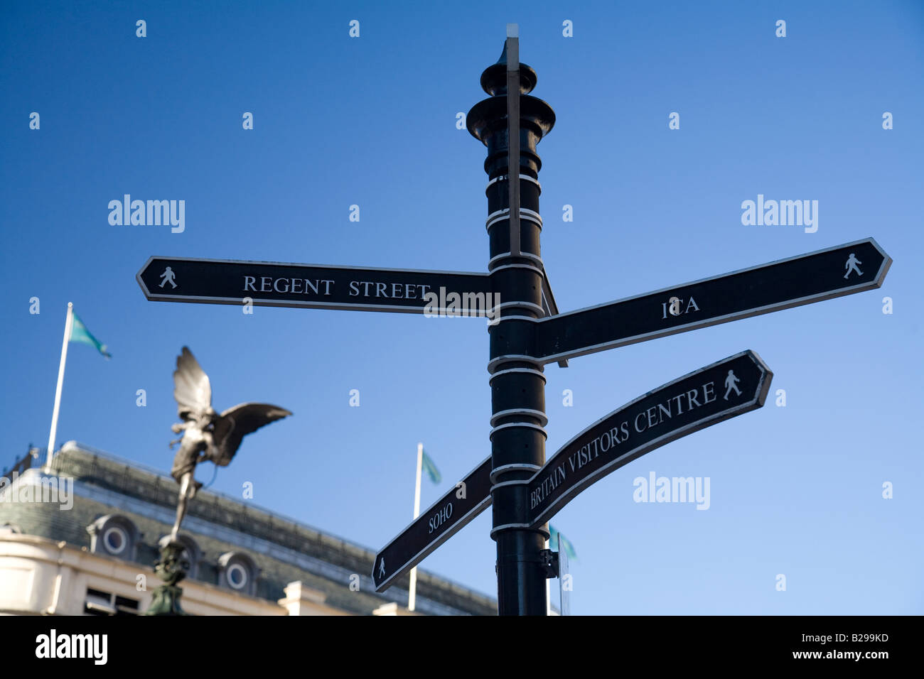 Piccadilly Circus Sign High Resolution Stock Photography and Images - Alamy