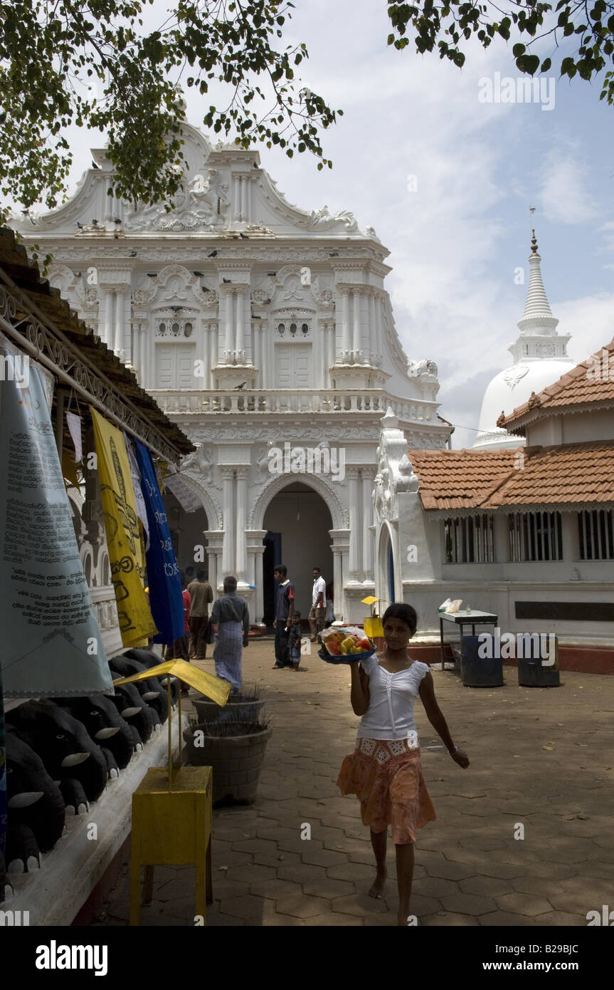 Bentota sri lanka temple hi-res stock photography and images - Alamy