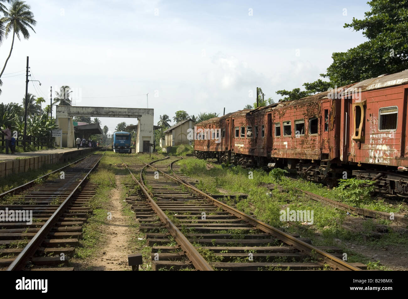 Sri lanka tsunami train hi-res stock photography and images - Alamy