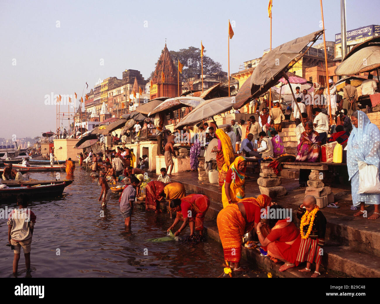 INDIA Varanasi River Ganges Locals bathing Stock Photo - Alamy