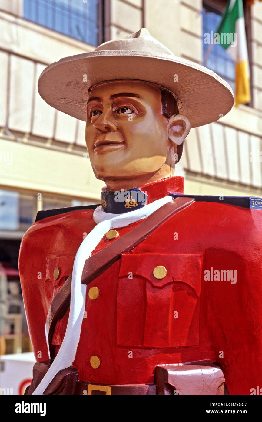 Compulsory uniforms hi-res stock photography and images - Alamy