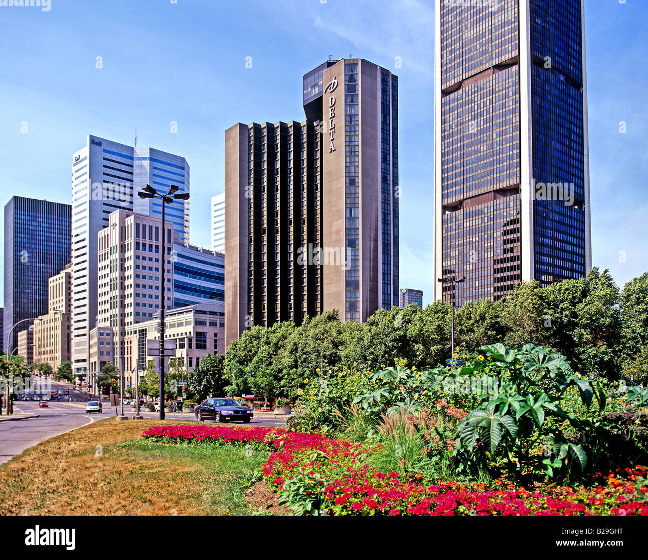 Montreal Flowers Skyline High Resolution Stock Photography and Images ...