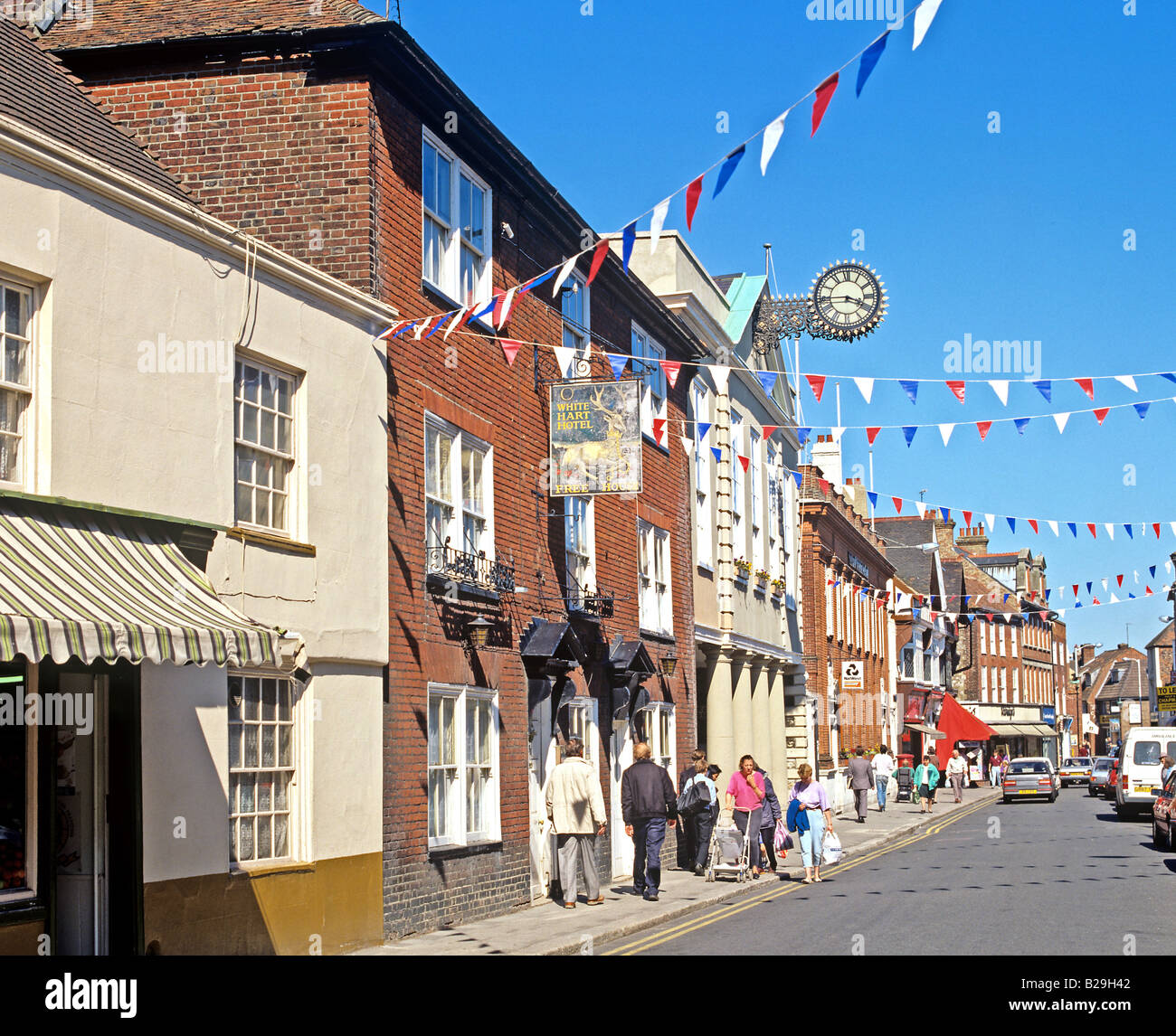 High street shops hythe kent hi-res stock photography and images - Alamy