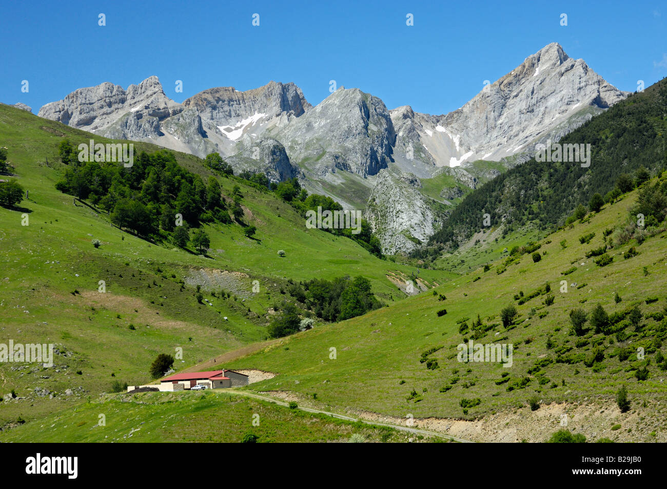 Hecho hi-res stock photography and images - Alamy