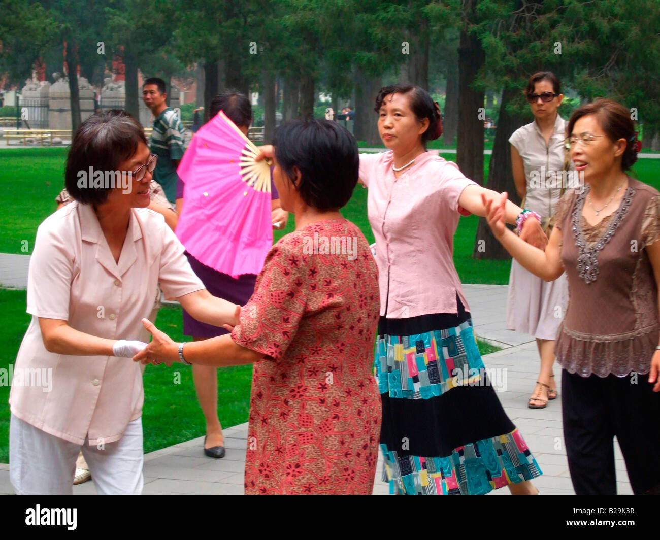 Womenbeijing hi-res stock photography and images - Alamy