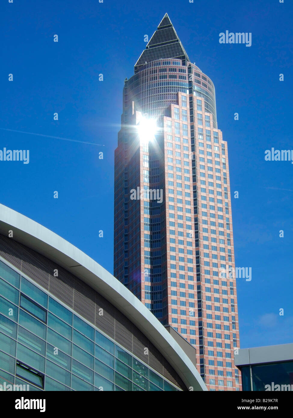 Towerfrankfurt hi-res stock photography and images - Alamy