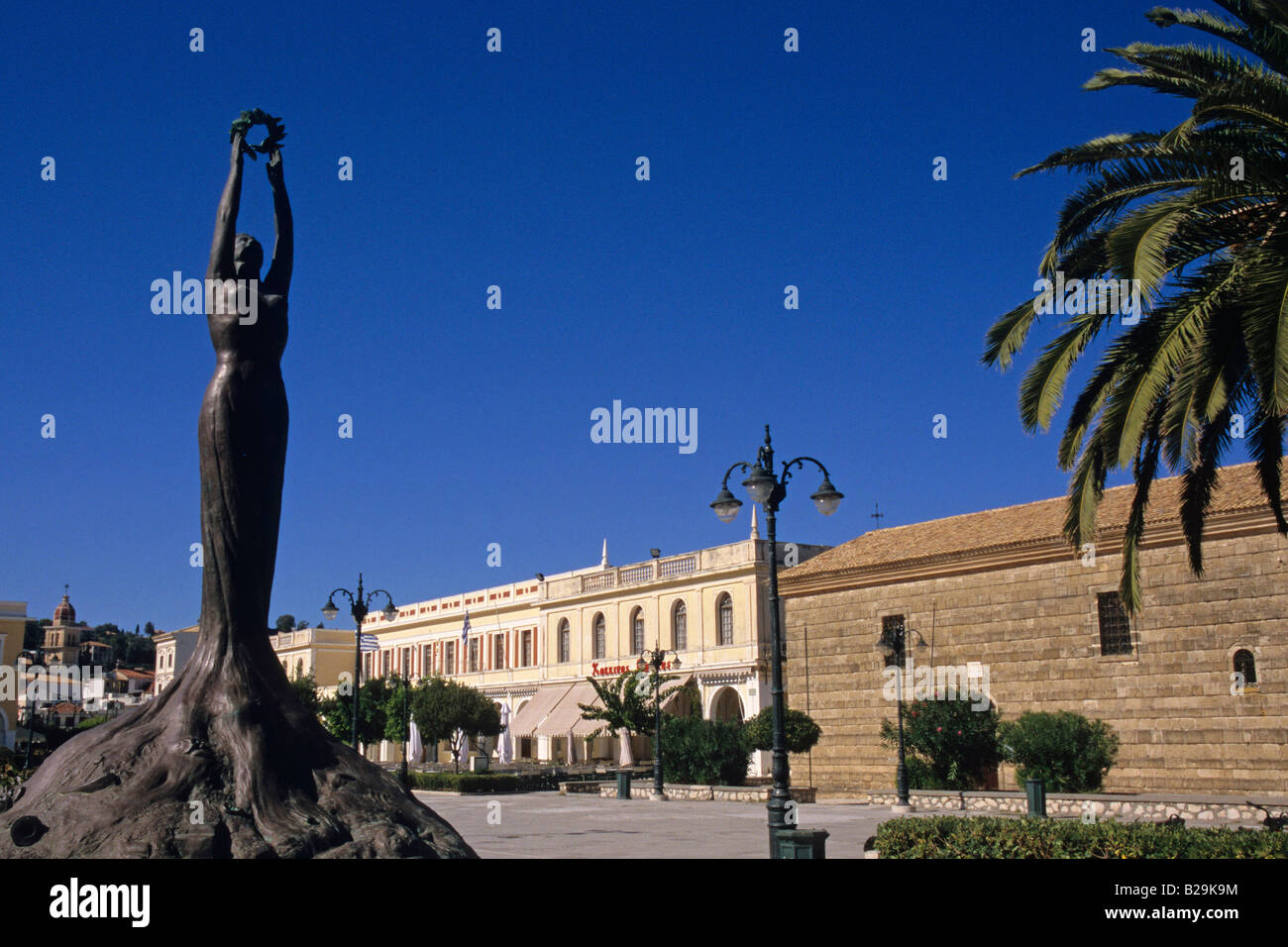 Statue / Platia Solomou Stock Photo - Alamy