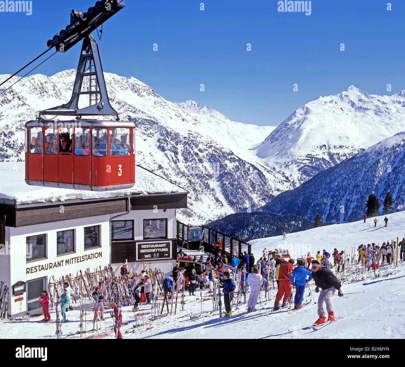 Solden austria restaurant hi-res stock photography and images - Alamy
