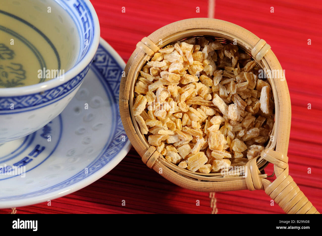 Glehnia Root tea / Bei Sha Shen Stock Photo - Alamy