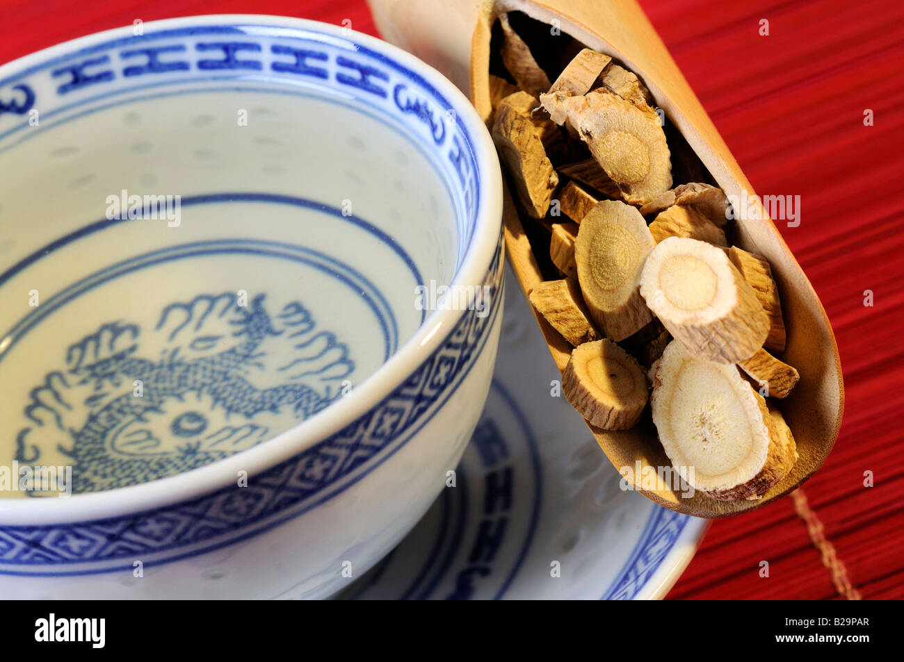 Membranous Milkvetch Root / Huang Qi Stock Photo - Alamy