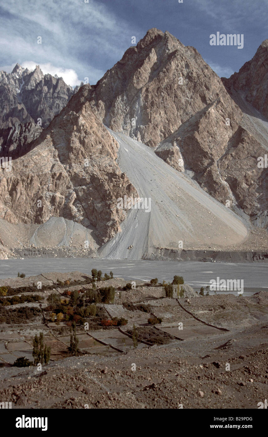 North Pakistan Mountains High Resolution Stock Photography and Images ...