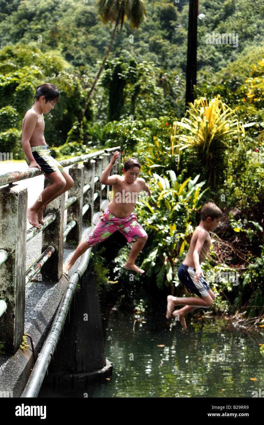 French polynesia tahiti island children hi-res stock photography and ...