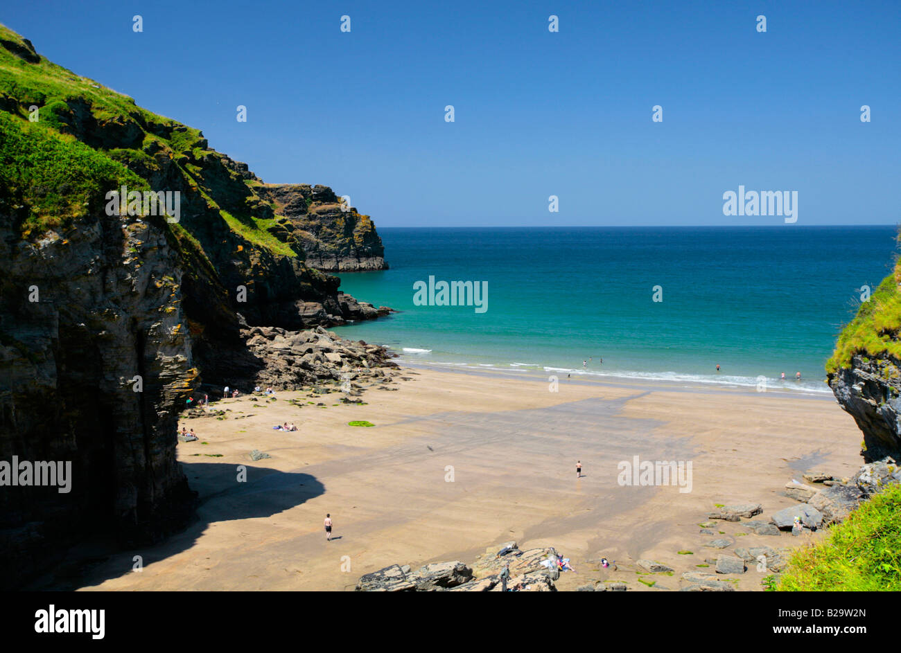 Bossiney beach hi-res stock photography and images - Alamy