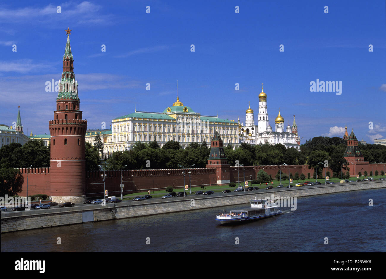Russia moscow kremlin saint hi-res stock photography and images - Alamy