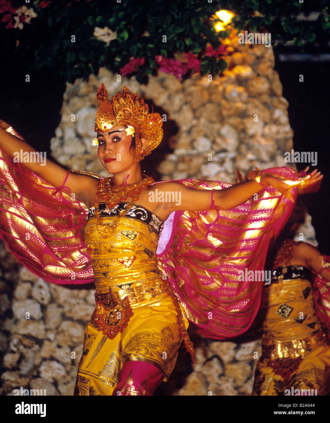 Legong dance hi-res stock photography and images - Alamy