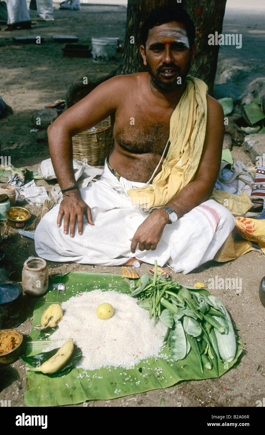 South India Tamil Nadu Pongal Festival Boiling Rice Ceremony Stock ...