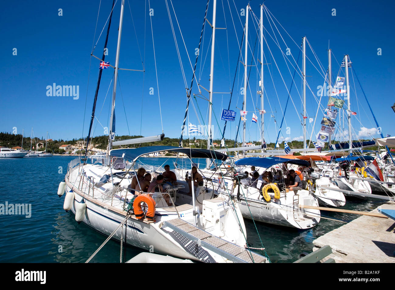 General shot hi-res stock photography and images - Alamy