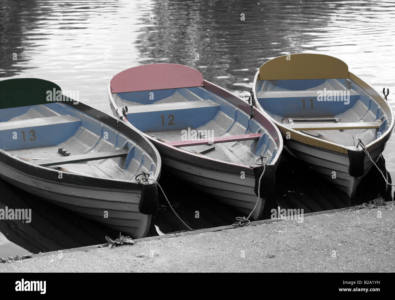 Red blue rowing boats hi-res stock photography and images - Alamy