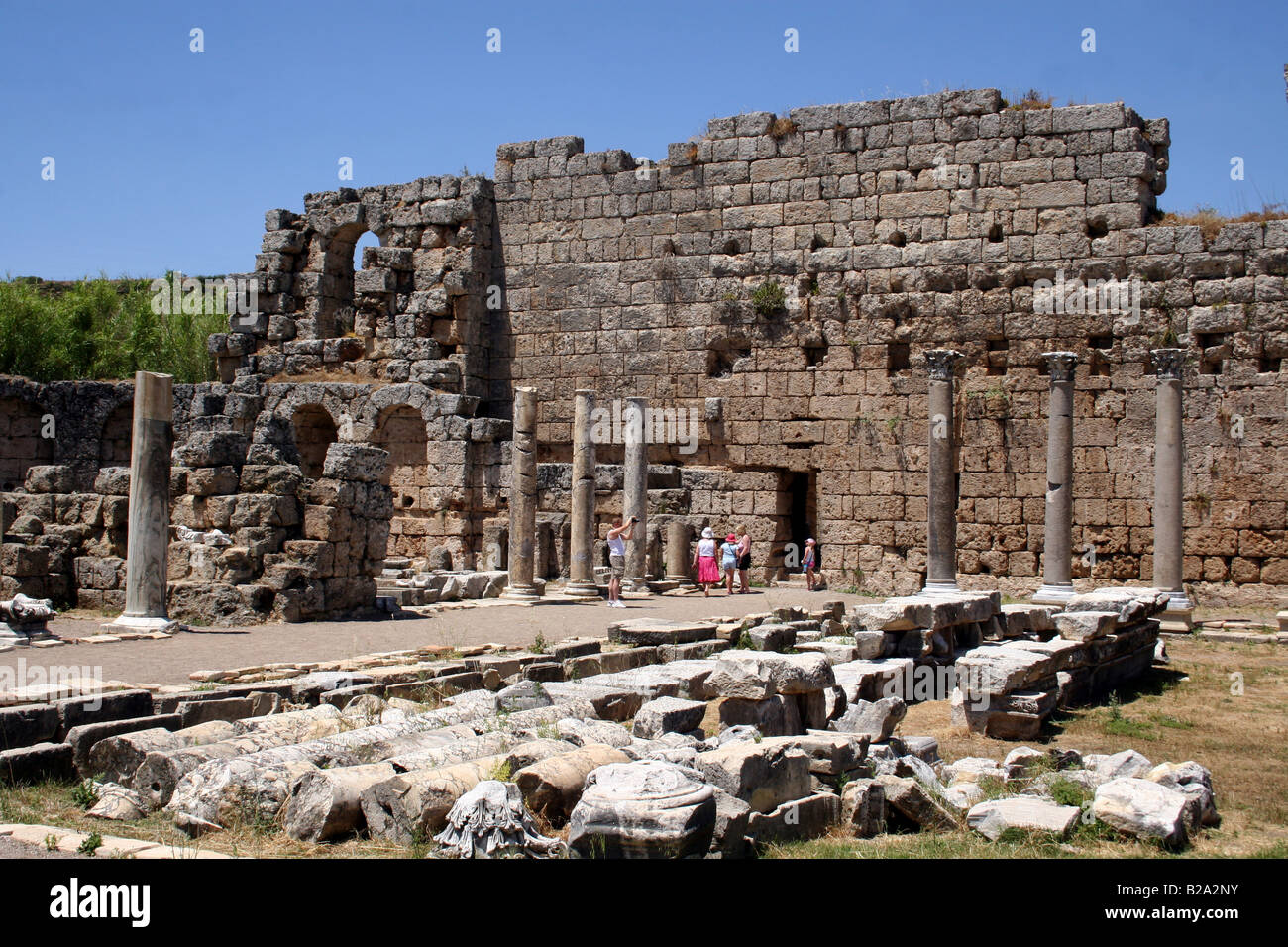 Roman family group hi-res stock photography and images - Alamy