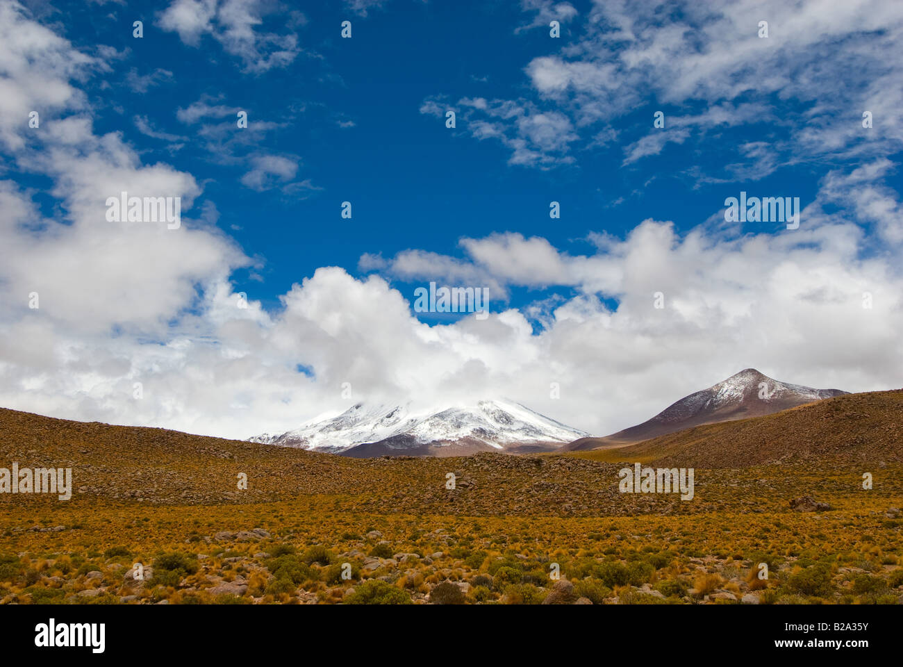 snowy peaks of mountains altiplano bolivia Stock Photo - Alamy