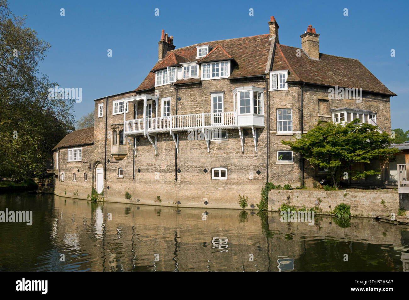 Old Granary building in Cambridge United Kingdom Stock Photo - Alamy