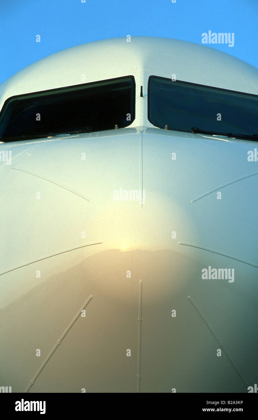 Nose of an aircraft hi-res stock photography and images - Alamy