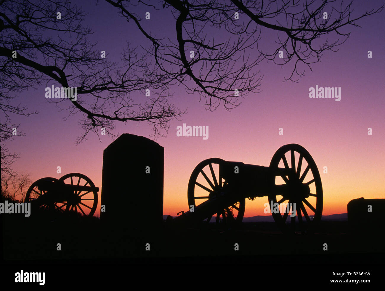 Gettysburg Battlefield Battle Cannon Sunset Stock Photo - Alamy