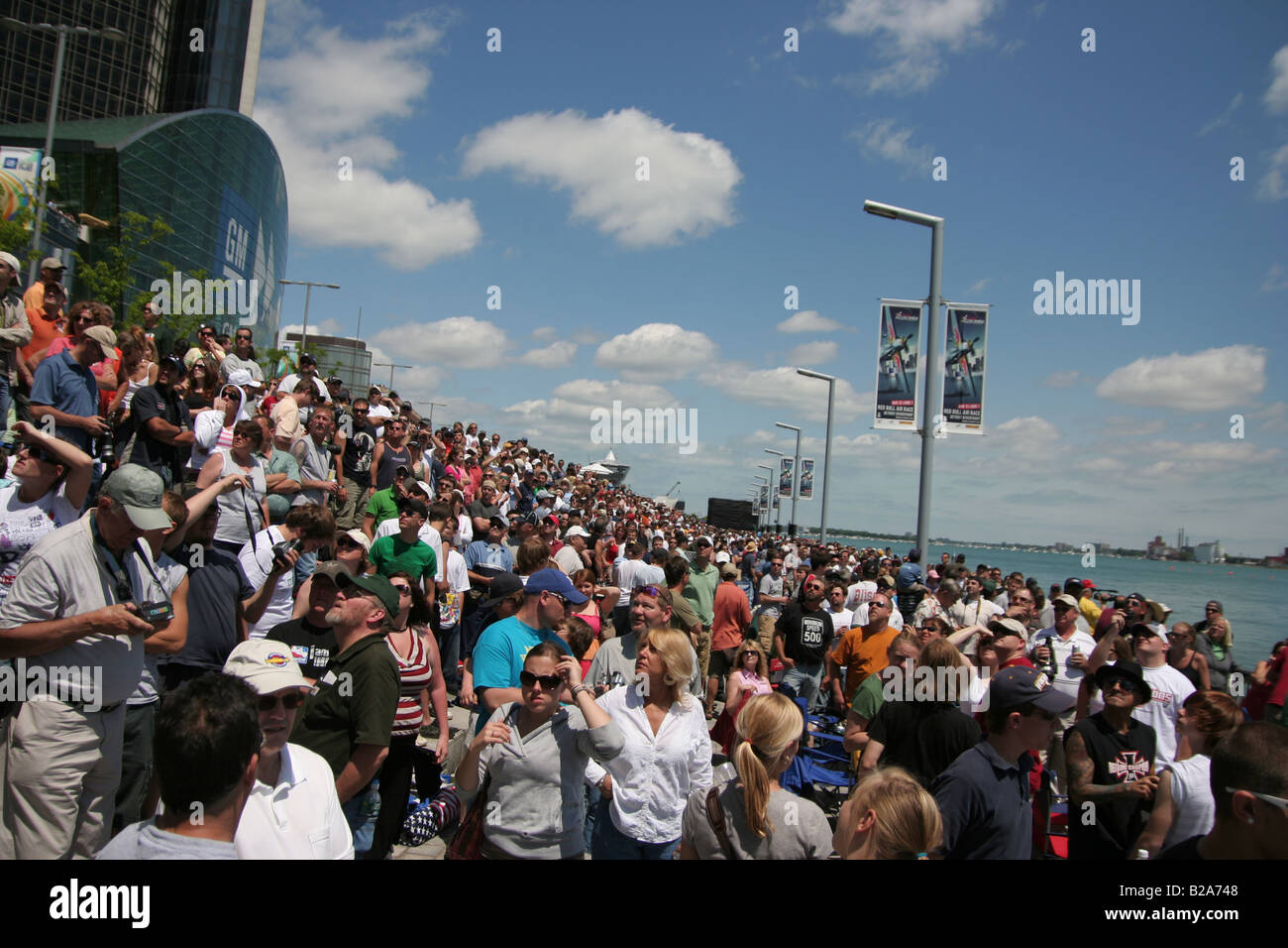 A crowd gathered along the Detroit River near Hart Plaza for the 2008 ...