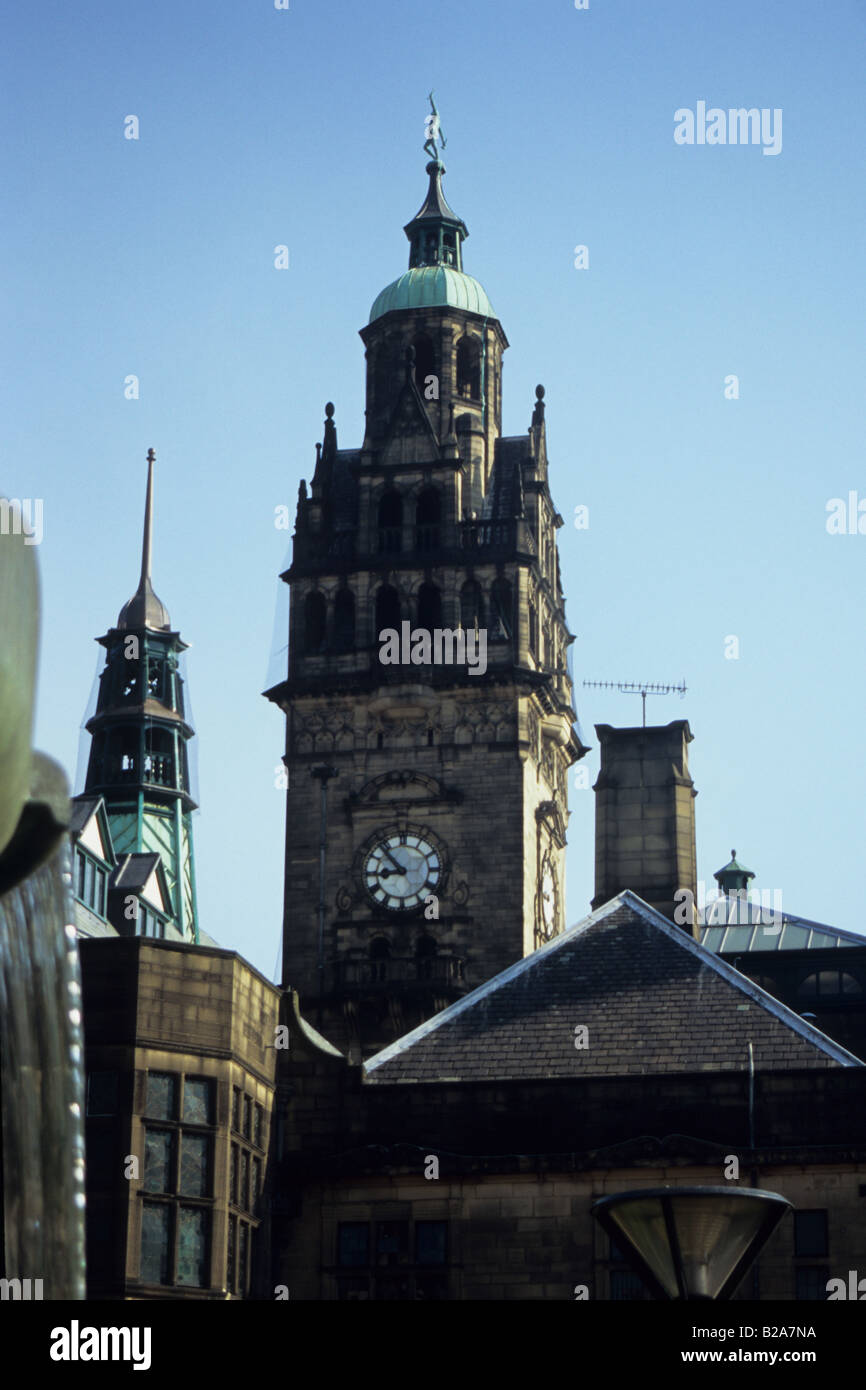 Sheffield - Town Hall Tower Stock Photo - Alamy