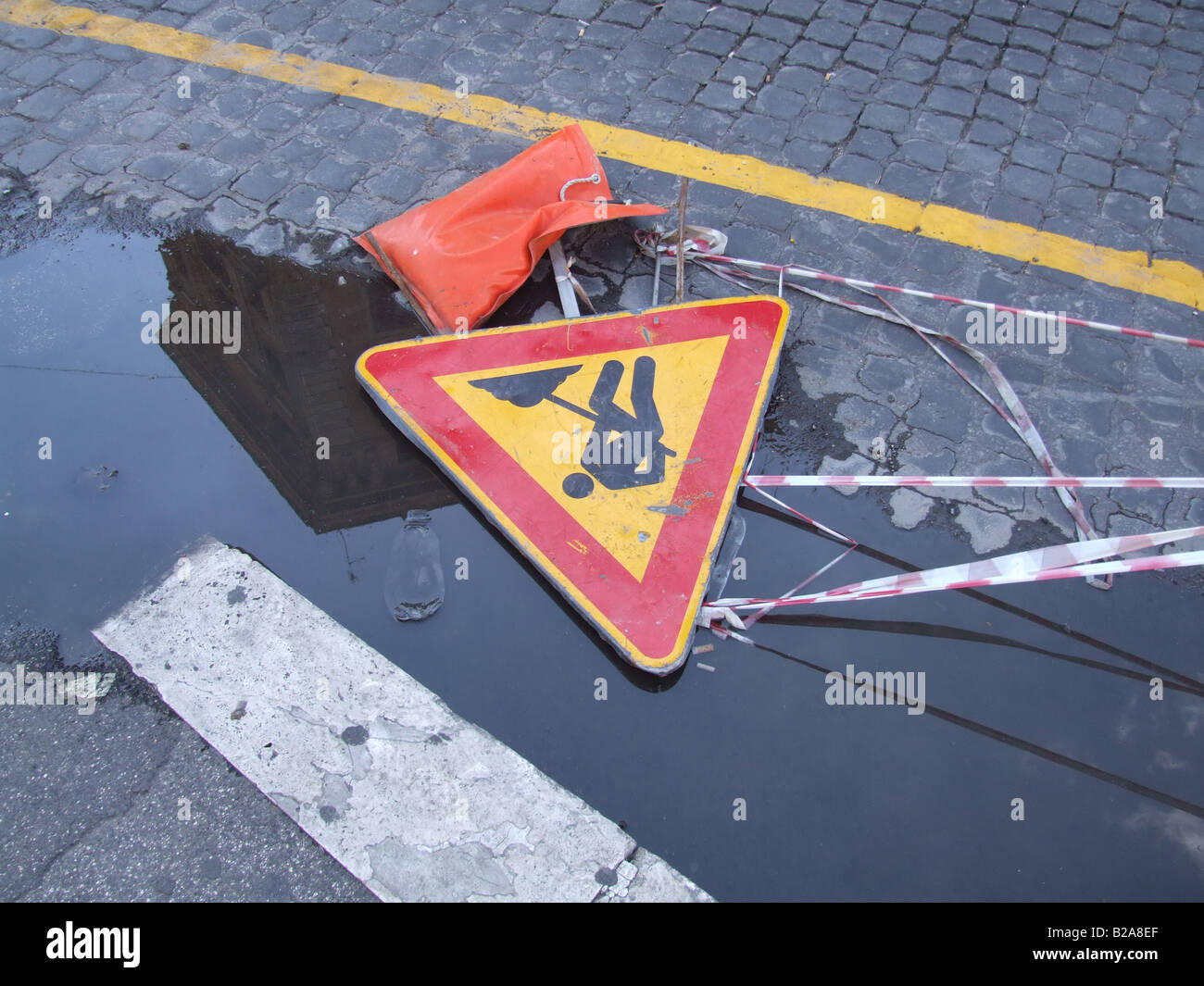 road works sign notice on street in city town Stock Photo - Alamy
