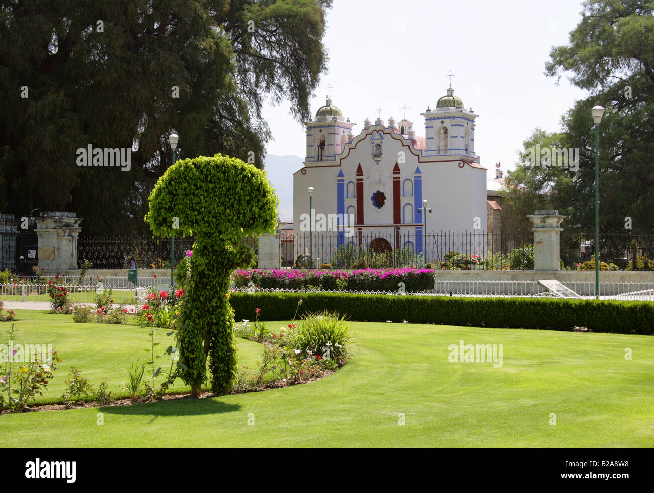 Santa María del Tule Church, Tule, Oaxaca State, Mexico Stock Photo - Alamy