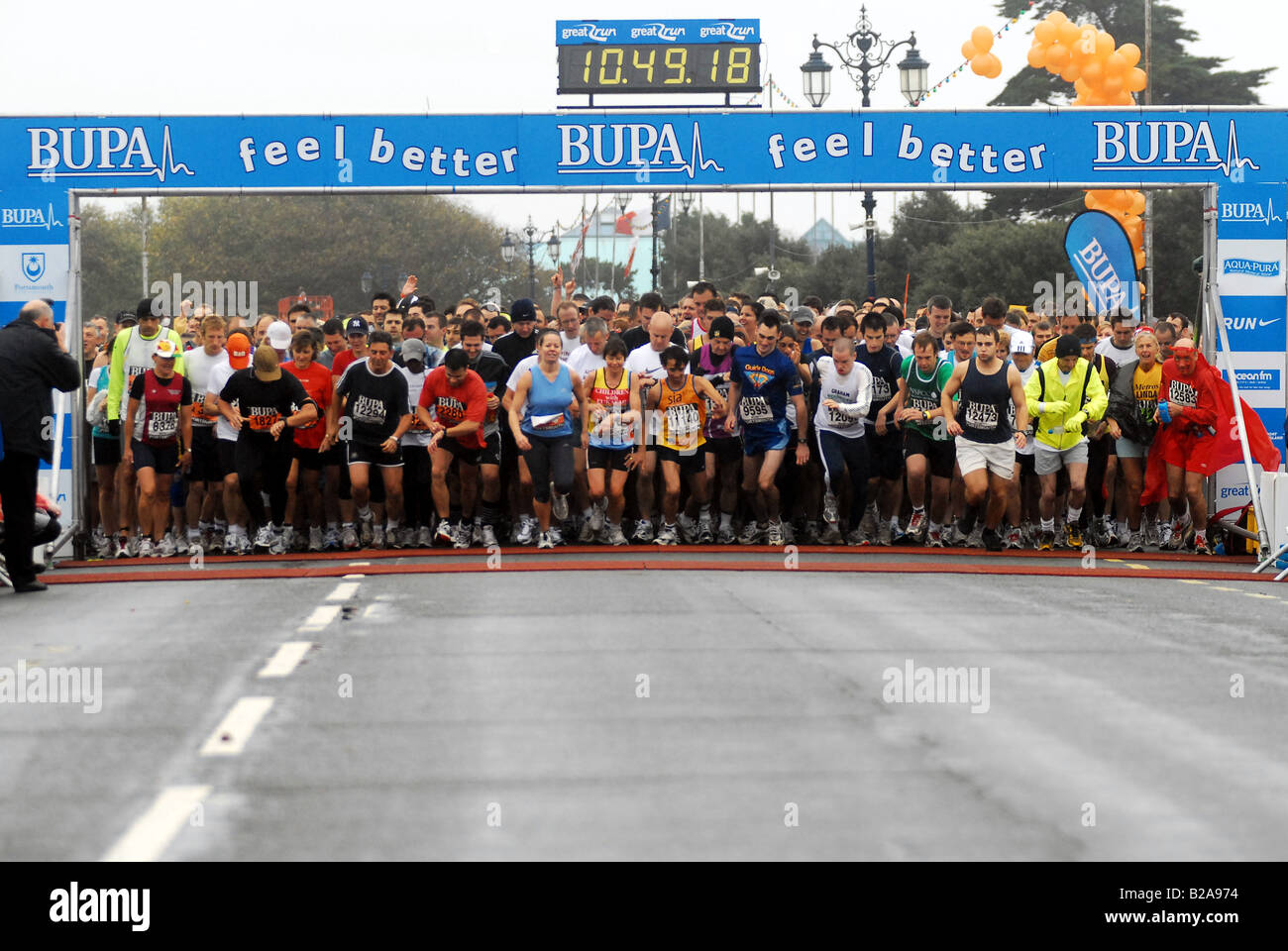 The start of the BUPA Great South Run in Portsmouth Stock Photo - Alamy
