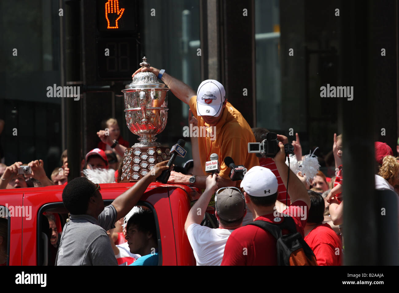 Stanley cup trophy crowd High Resolution Stock Photography and Images ...