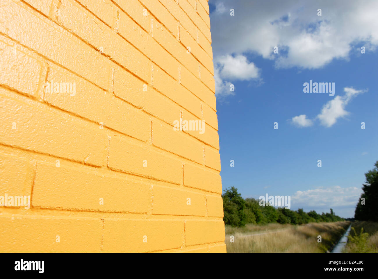 YELLOW BRICK LANDSCAPE Stock Photo - Alamy