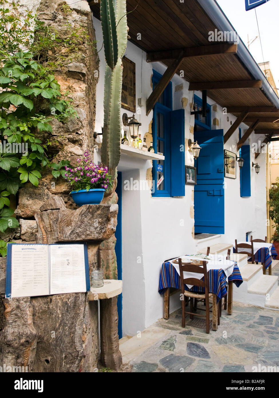 Greek restaurant in Chania, Crete Stock Photo - Alamy