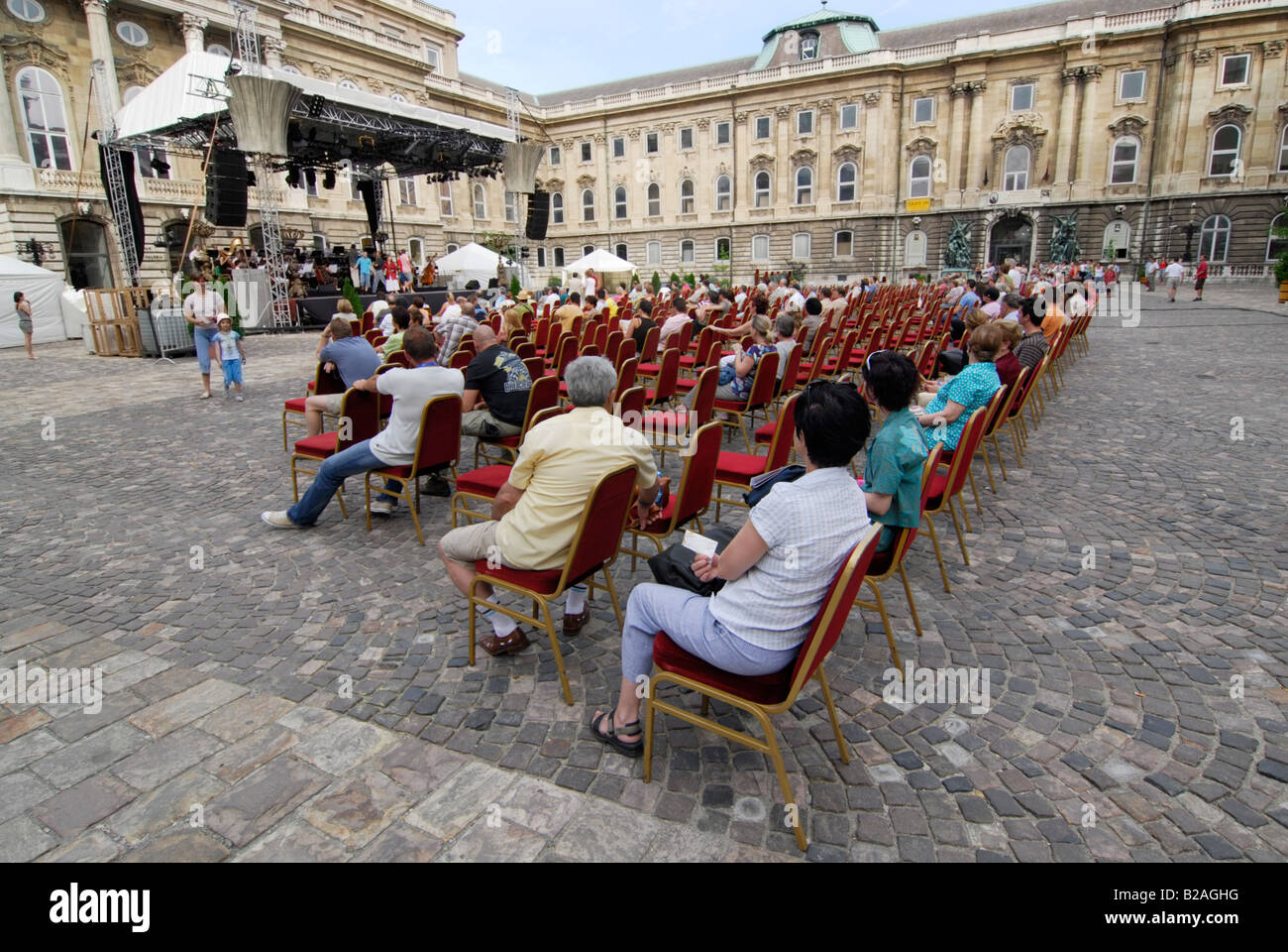 Air performance hi-res stock photography and images - Alamy
