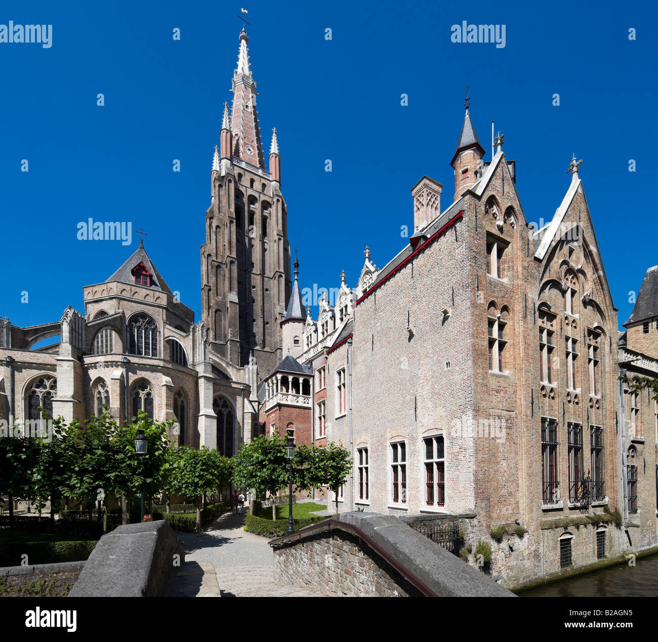 Gruuthuse Museum and Onze Lieve Vrouwekerk church in the centre of the ...